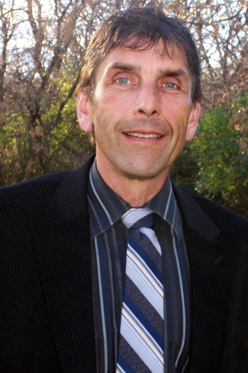 Pool closure hot topic on campaign trail: Fawcett, Volek – Brandon Sun