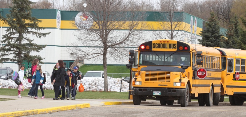 Kirkcaldy Heights School to re-open June 1 – Brandon Sun