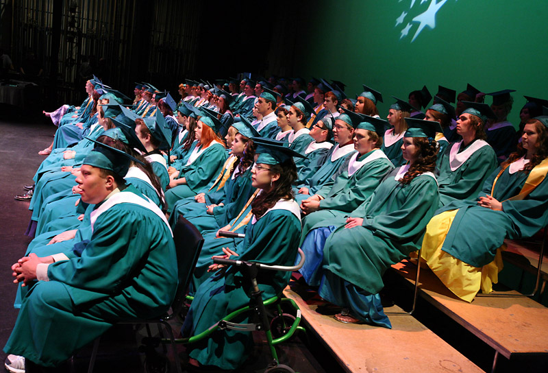 Neelin High School – Students mark special day – Brandon Sun