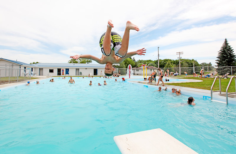 Wawanesa pool gives residents chance to cool off – Brandon Sun