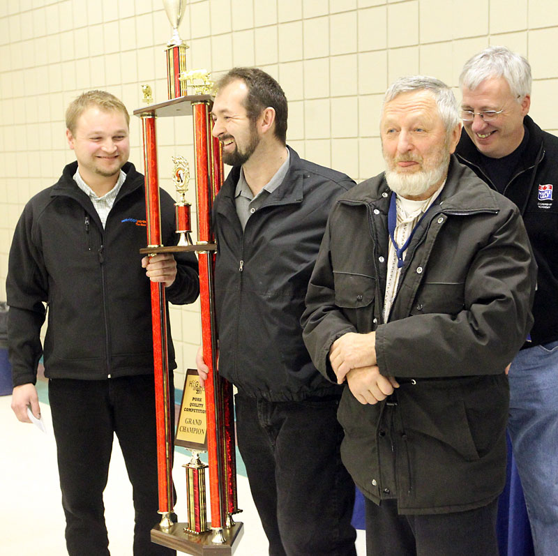 Hofer caps career with top prize – Brandon Sun