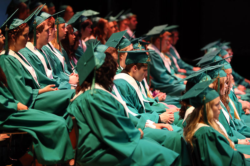 Neelin graduates ready to face future – Brandon Sun