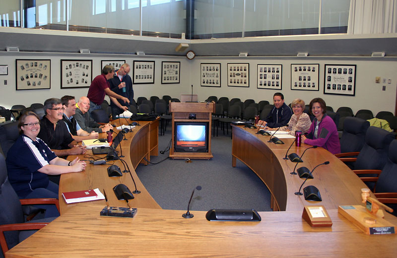 Bid evaluation committee set to tour Wheat City facilities – Brandon Sun