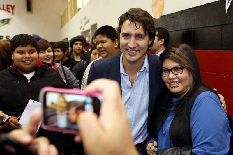 Trudeau homes in on voters during busy day – Brandon Sun