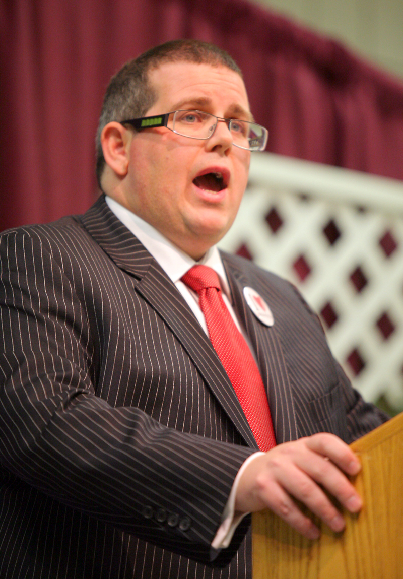 PM unveils $14-billion building fund plan – Brandon Sun