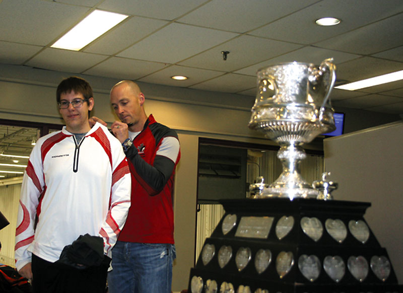 Thiessen inspires young curlers – Brandon Sun