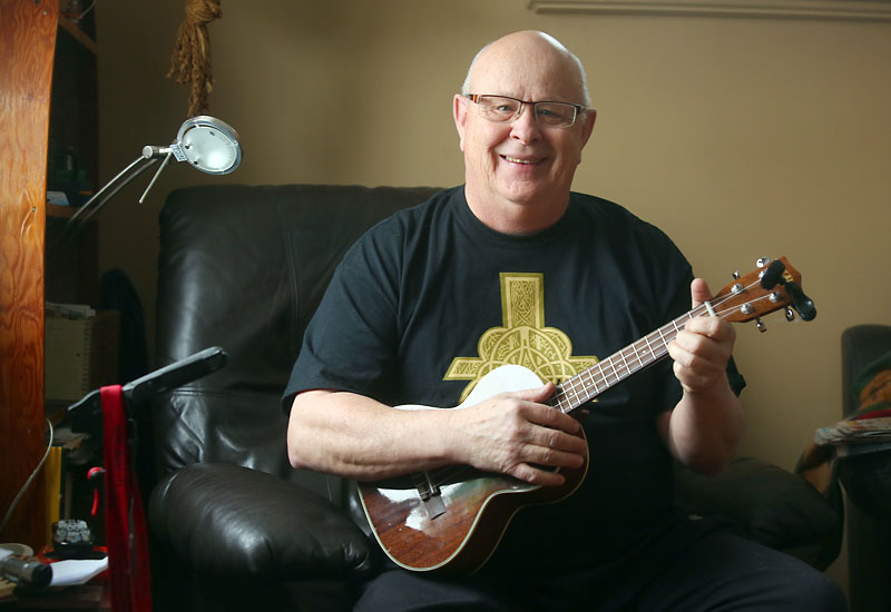 CKLQ host Bill Turner to retire in September – Brandon Sun