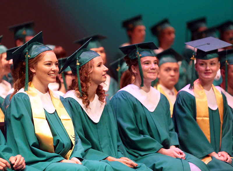 Neelin grads urged to keep learning – Brandon Sun