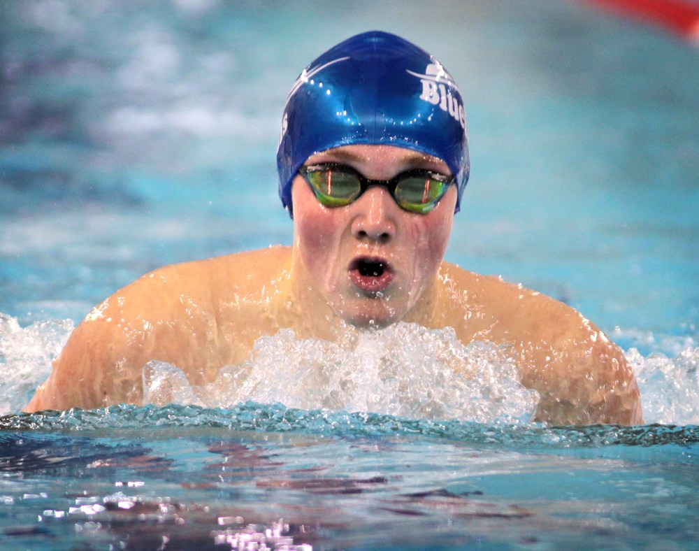 Portage swimmer dives in with Bluefins – Brandon Sun