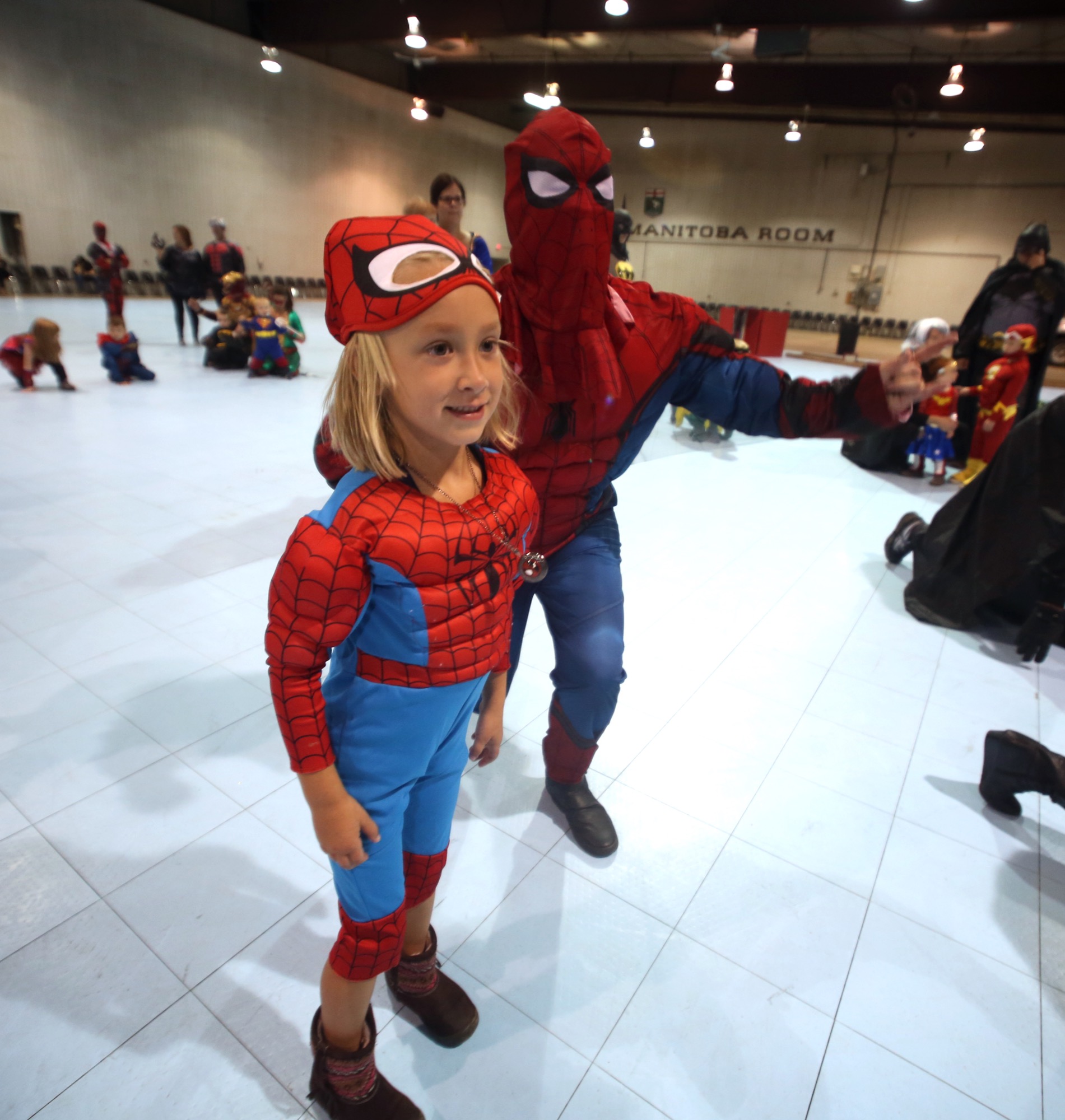 Almost 200 superheroes show up for record bid – Brandon Sun