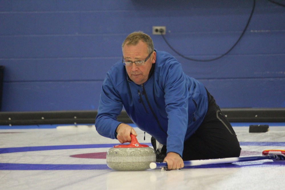 Warren claims third straight Neil Andrews Legends Classic title ...