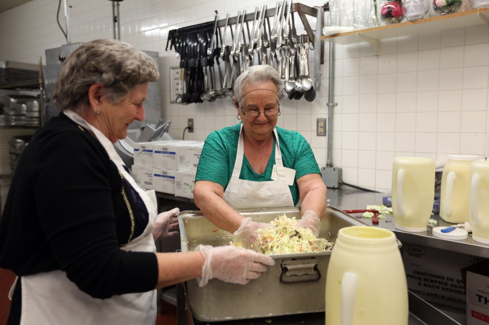 A serving of Traditional Christmas spirit – Brandon Sun