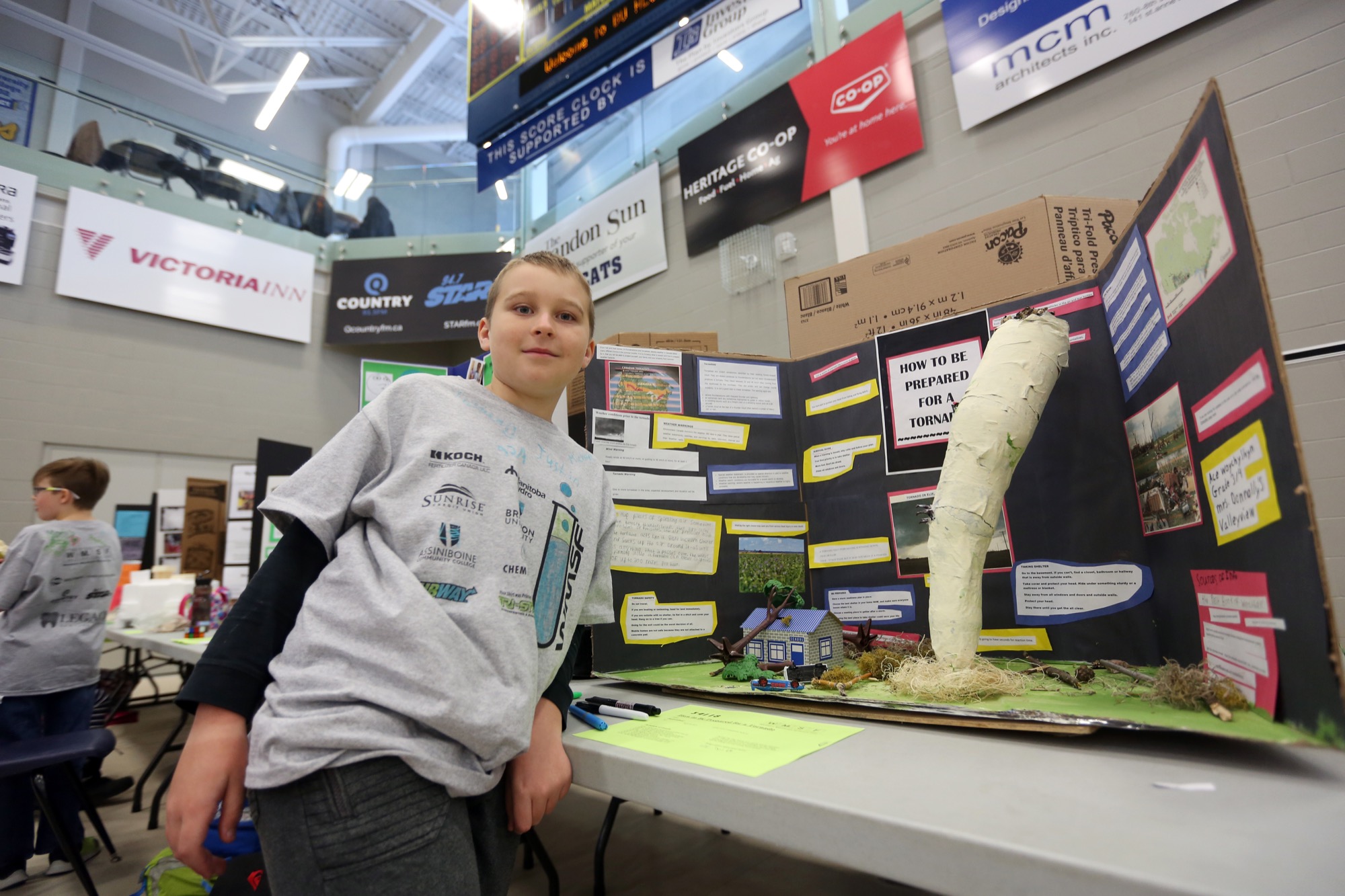 Students show off projects at science fair – Brandon Sun