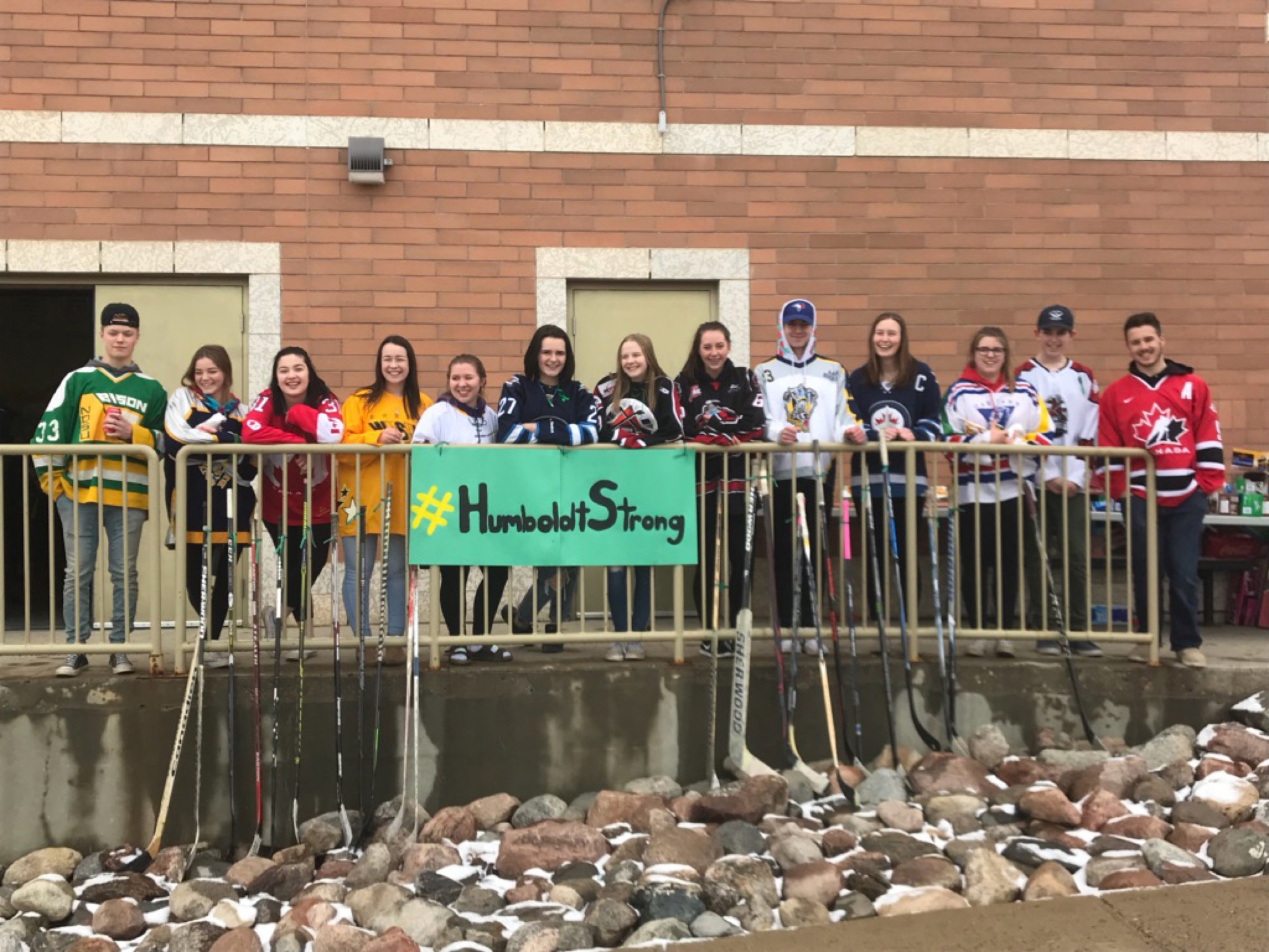 Virden students’ barbecue in support of Humboldt Broncos tops ...