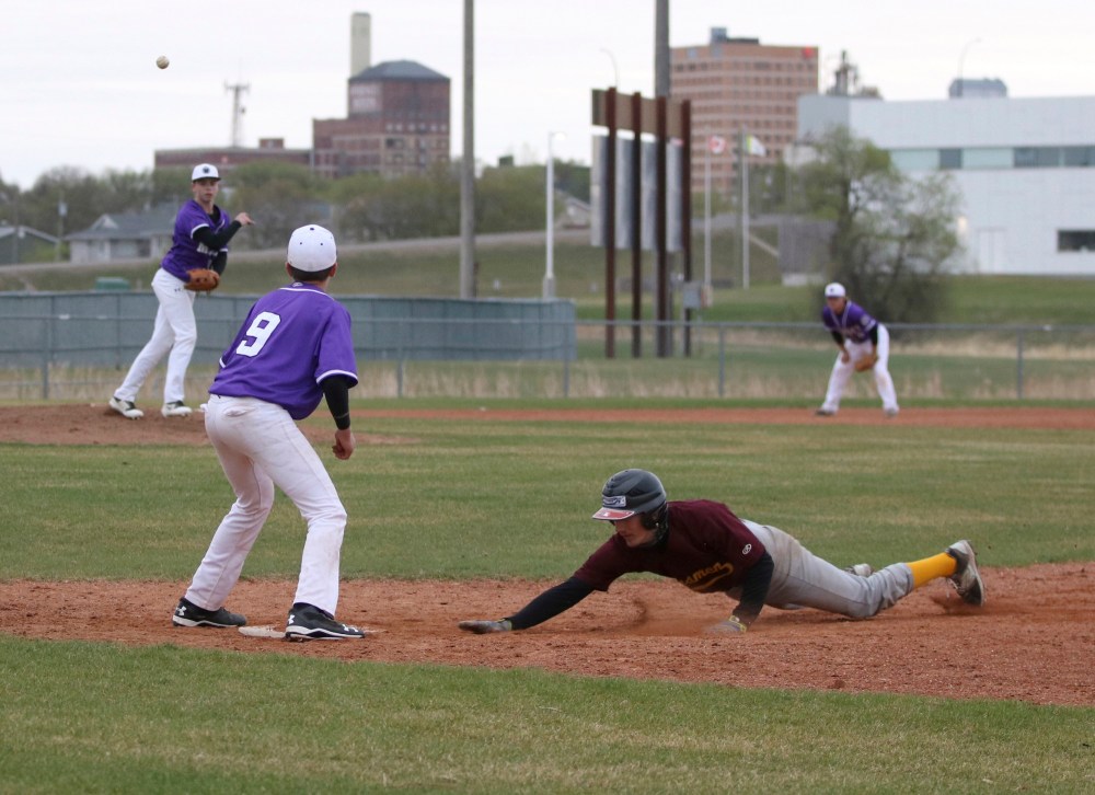 Crocus wins city final in extras – Brandon Sun