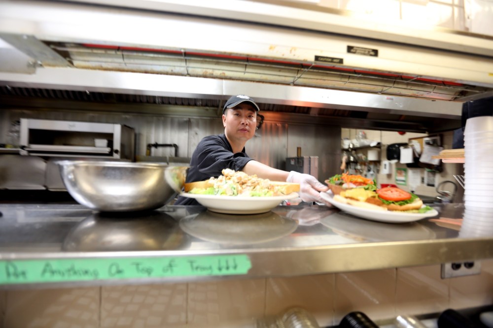 Chicken Chef set for grand opening – Brandon Sun