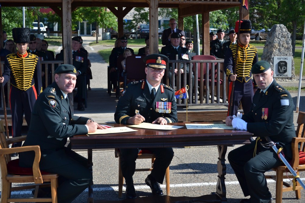 Stimpson takes command of 1RCHA – Brandon Sun