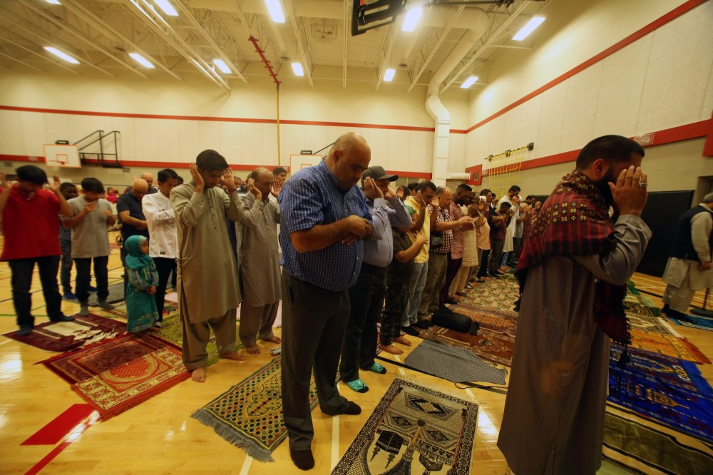 Hundreds gather at George Fitton School to celebrate Eid – Brandon Sun