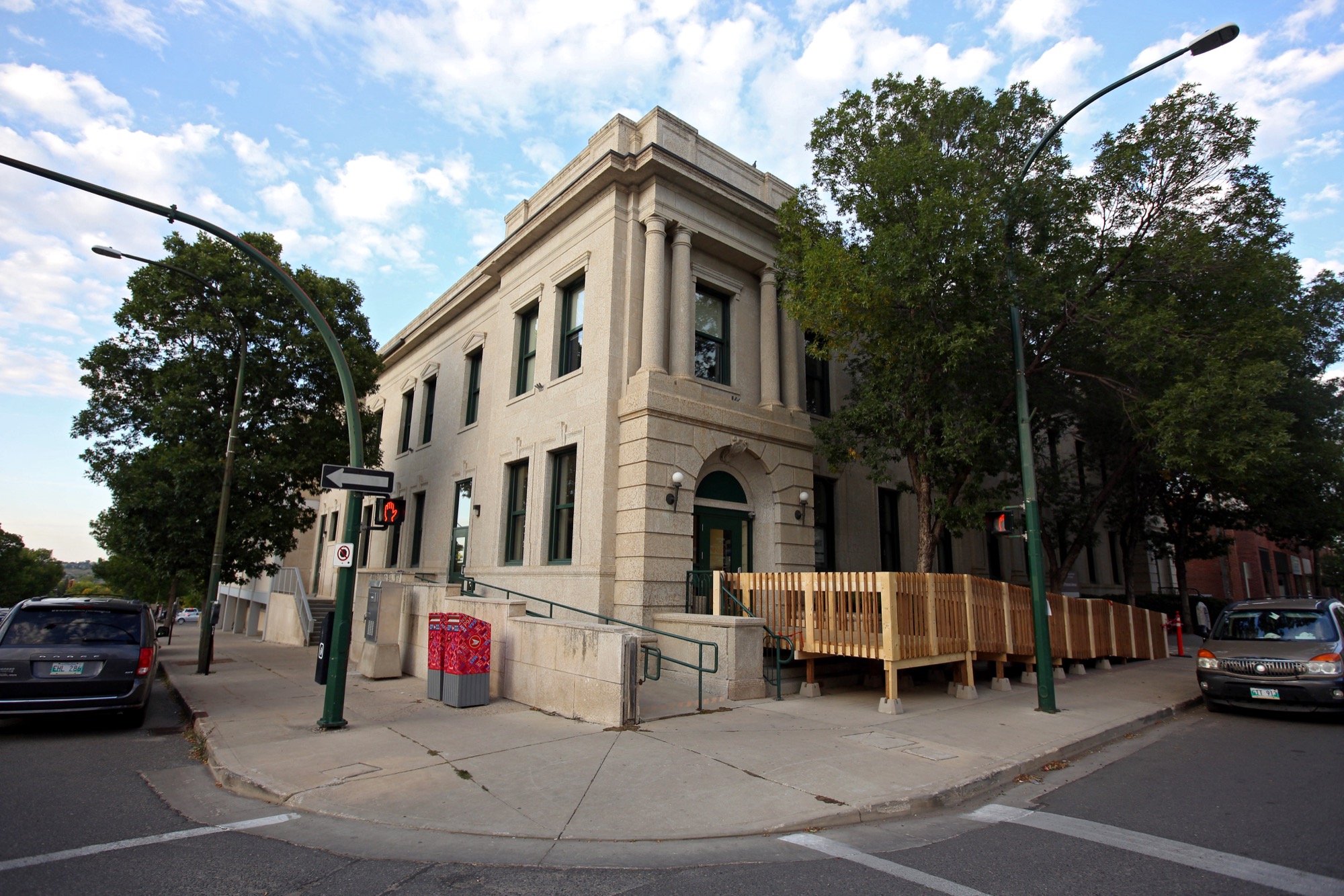 Federal building in downtown Brandon listed for sale – Brandon Sun