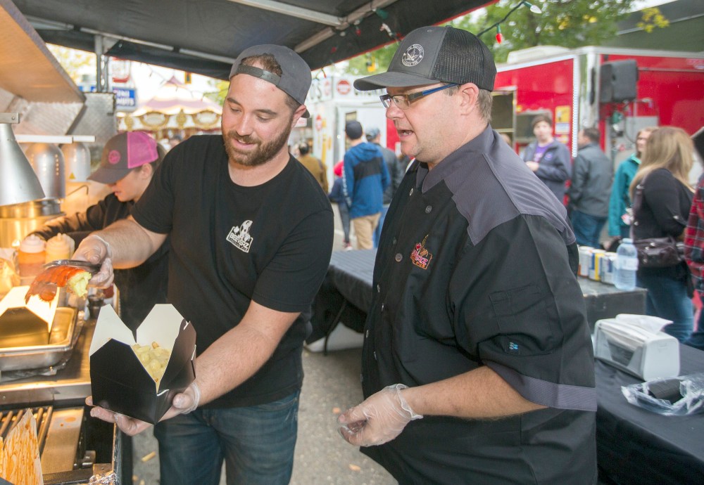 Food trucks go to war in downtown Brandon – Brandon Sun