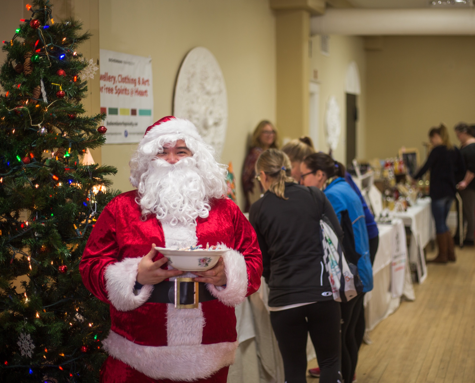 Santa guest of honour at Global Christmas Market – Brandon Sun