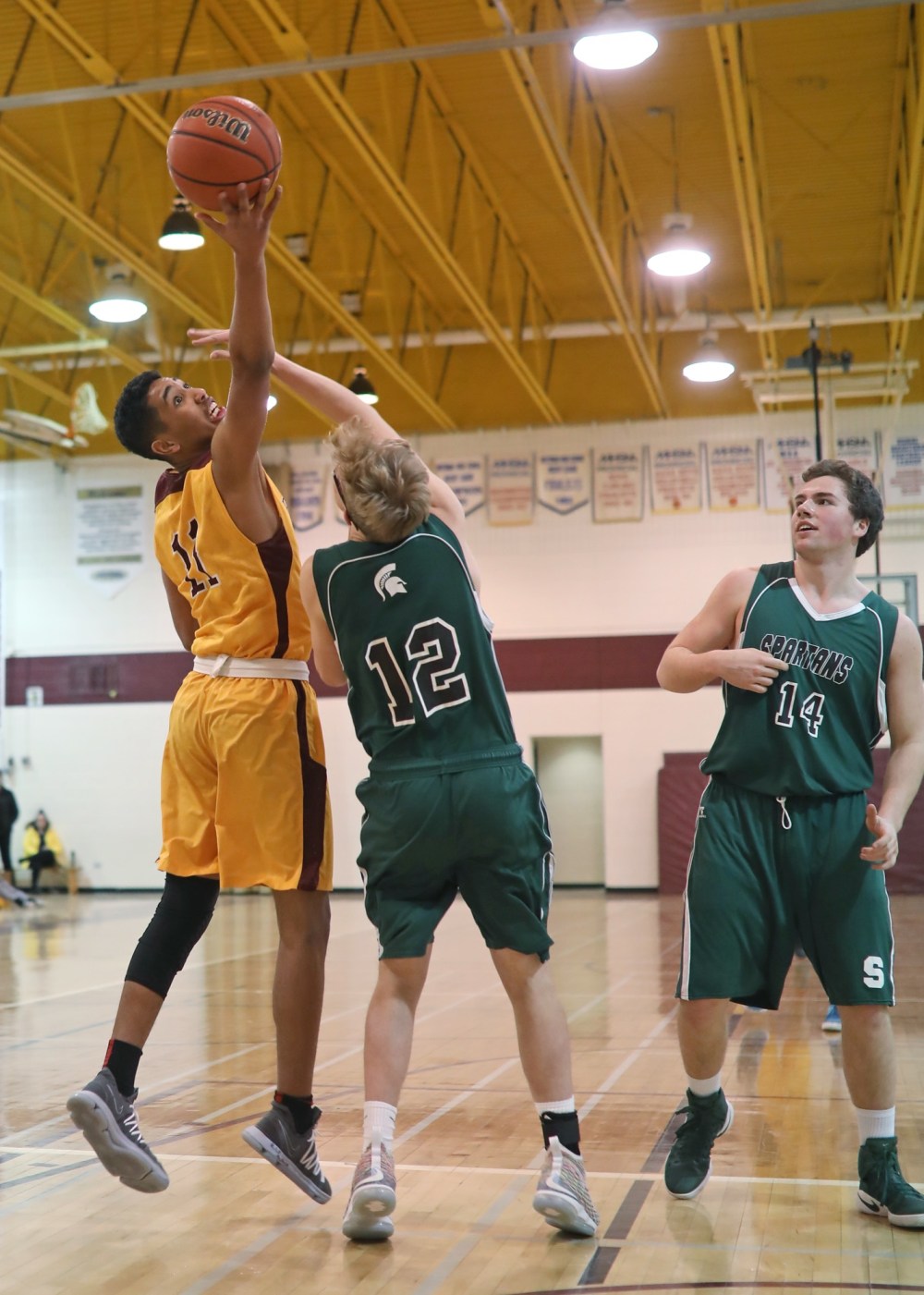 Plainsmen sweep Spartans – Brandon Sun