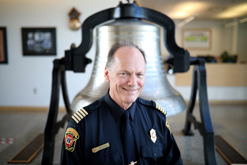 Fire chief calls it a career – Brandon Sun