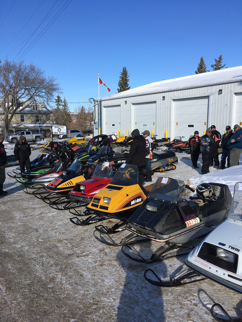 Birtle revs up for vintage snowmobile derby – Brandon Sun