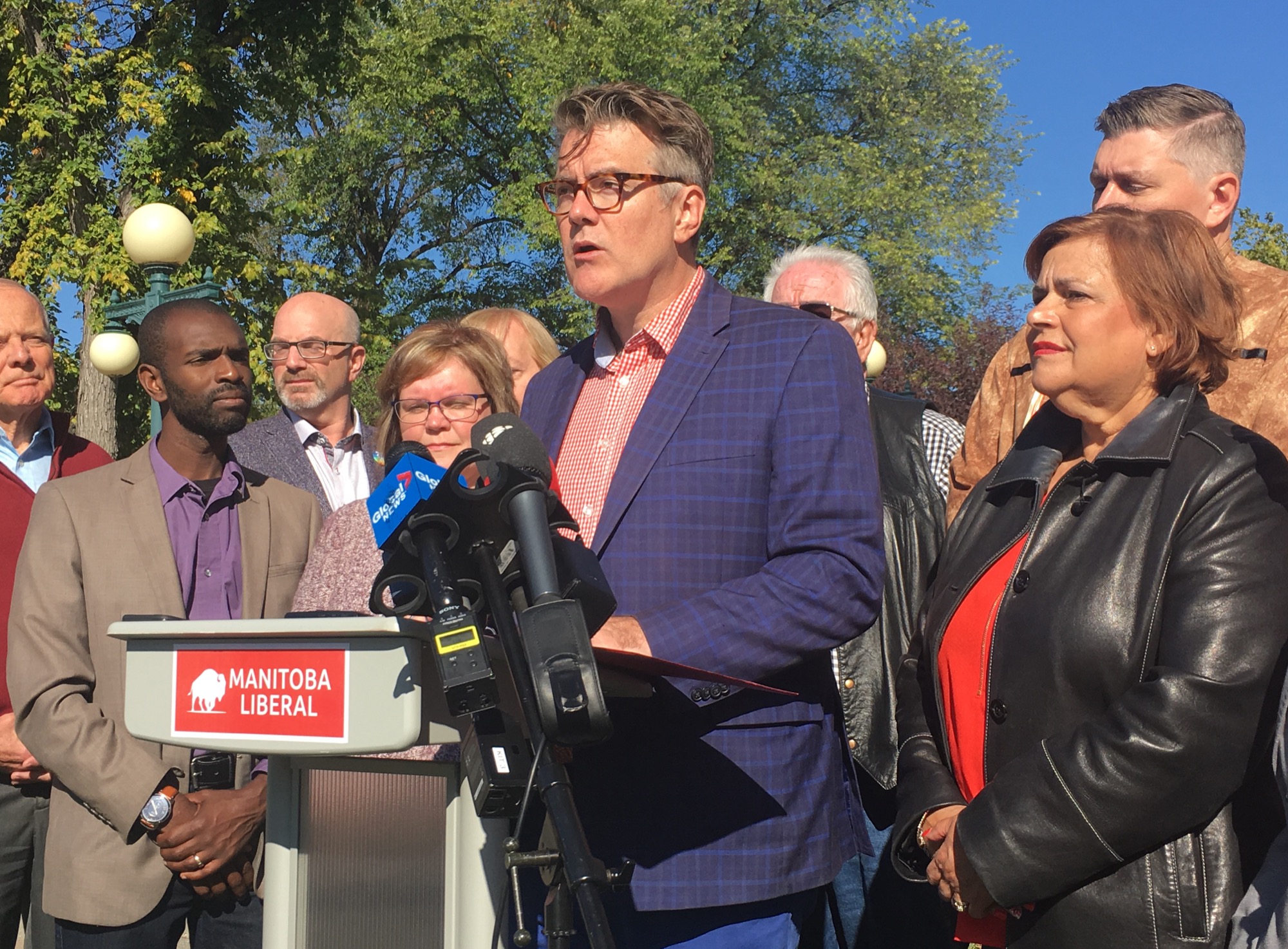 Liberals unveil costed-out party platform – Brandon Sun