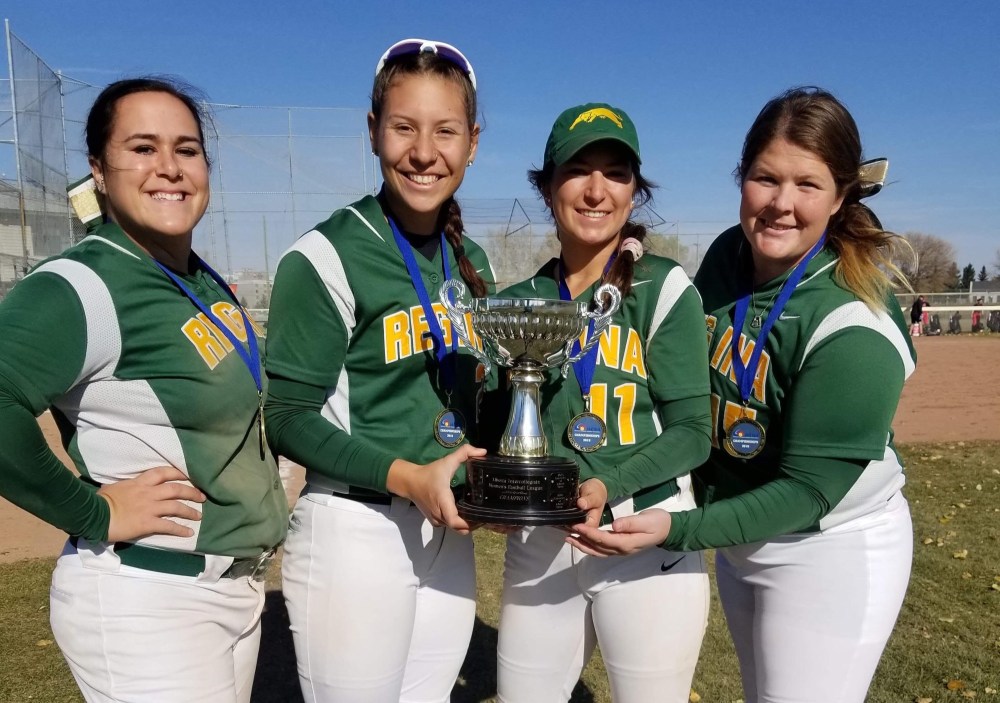Roach sisters hoping to repeat at softball nationals – Brandon Sun
