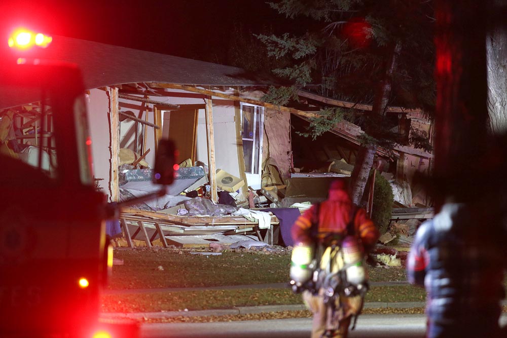 House damaged in likely natural gas explosion – Brandon Sun