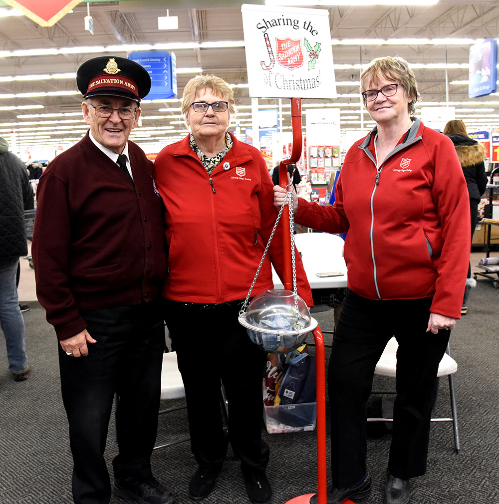 Christmas kettles back in town – Brandon Sun