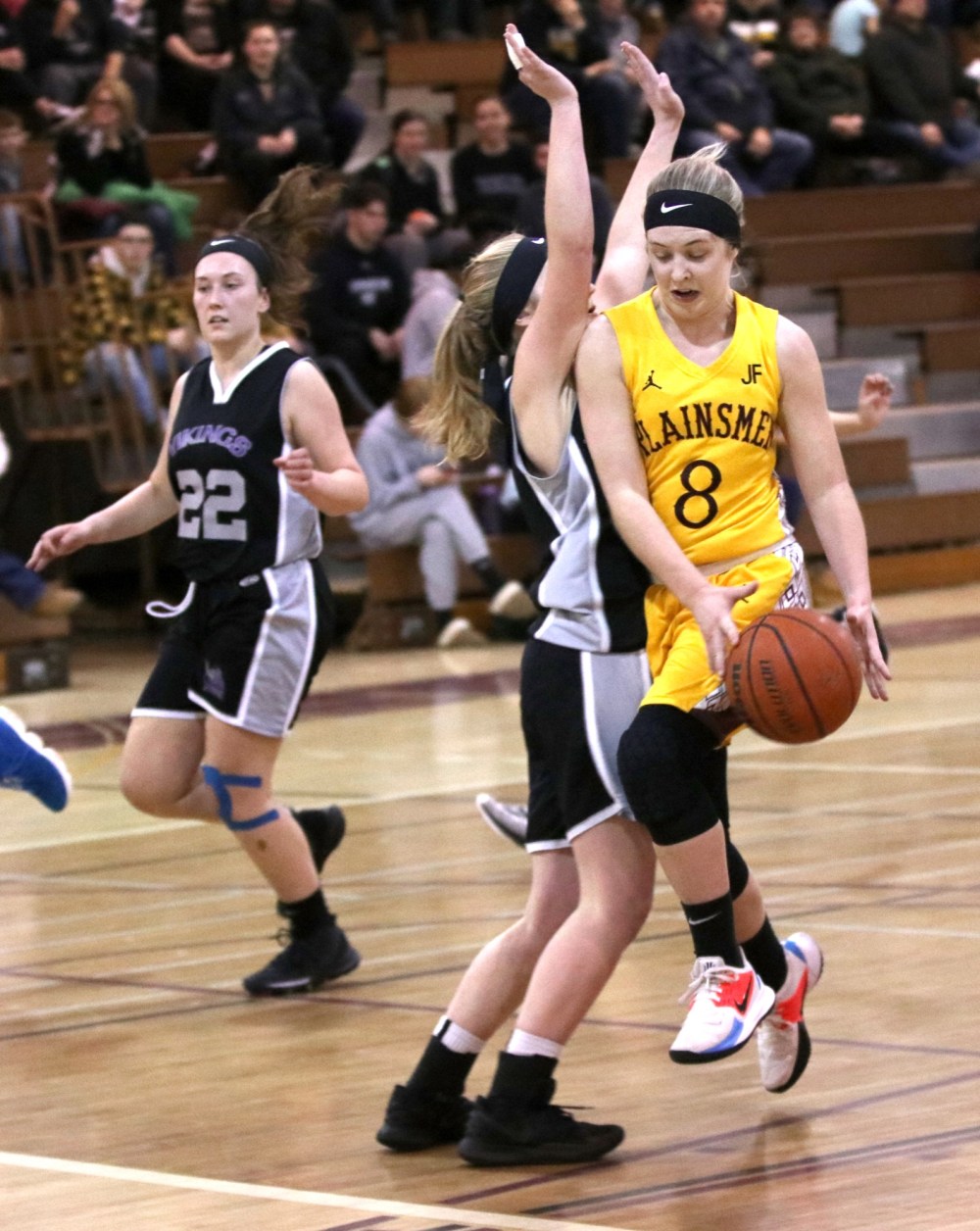 Crocus wins tourney with buzzer beater – Brandon Sun