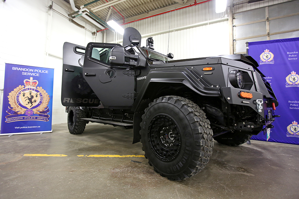FULL STORY: Armoured rescue vehicle arrives – Brandon Sun
