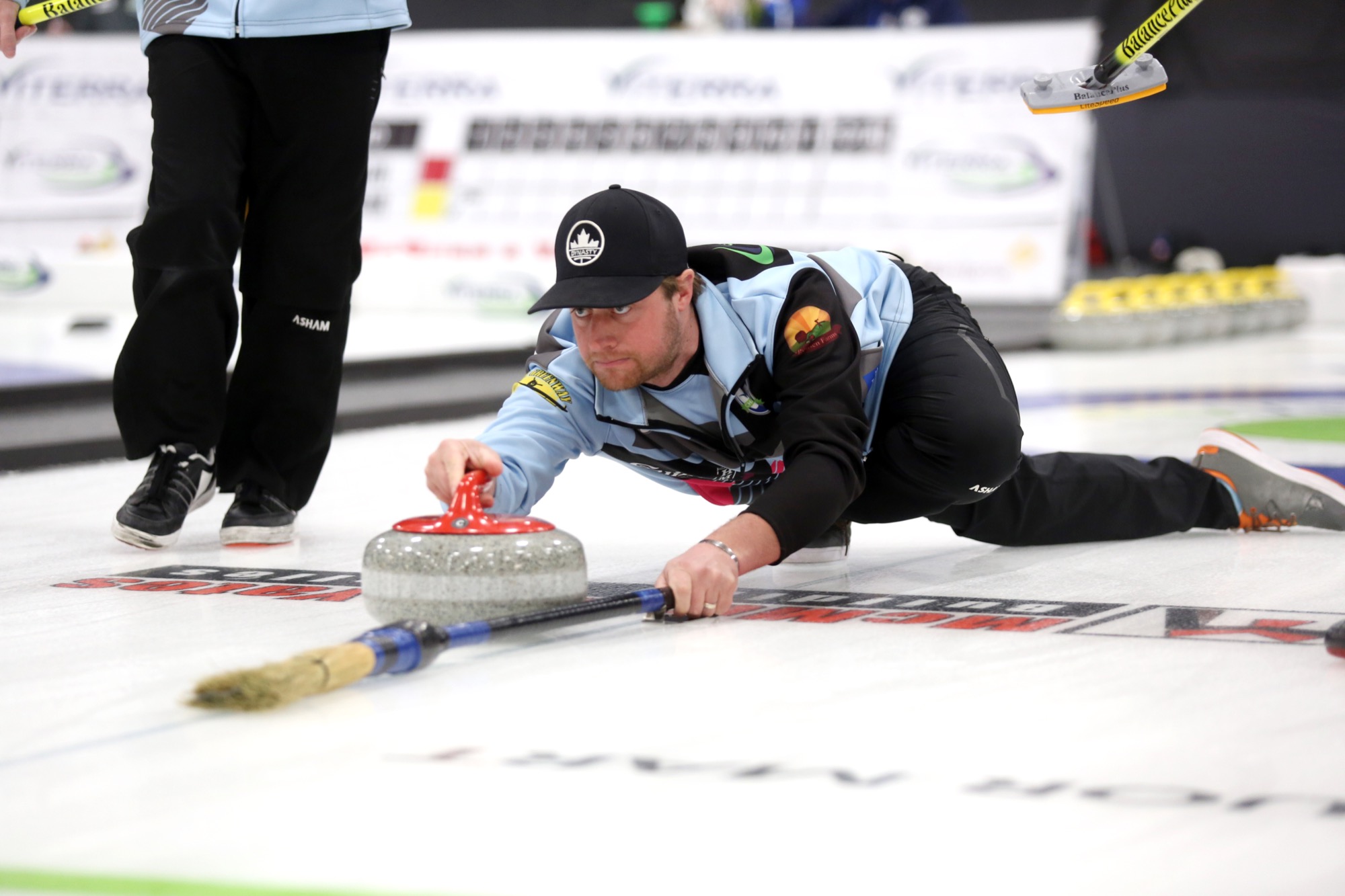 Crayston living curling dream in third men’s provincials – Brandon Sun