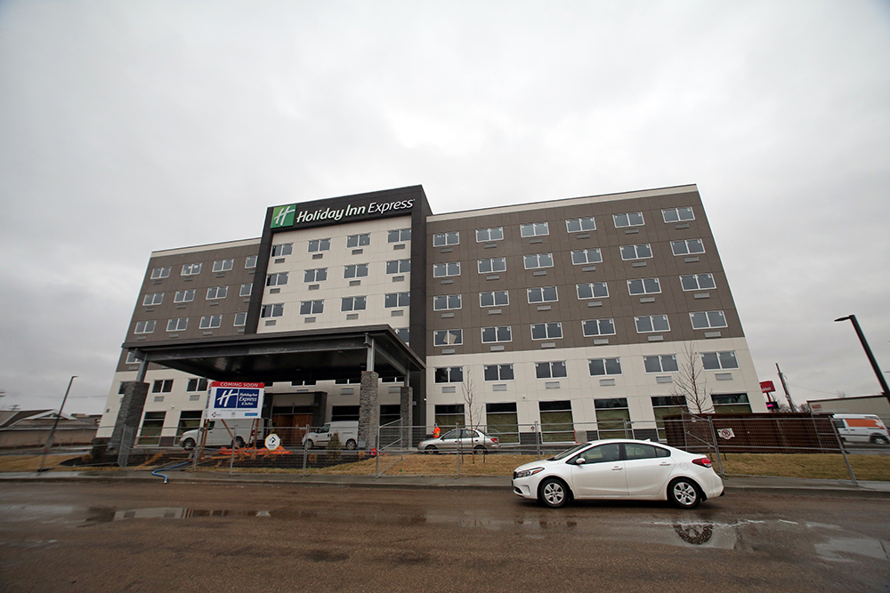 Hotel construction delayed – Brandon Sun