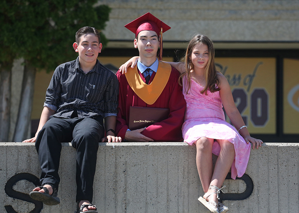 Crocus Plains rolls out red carpet – Brandon Sun