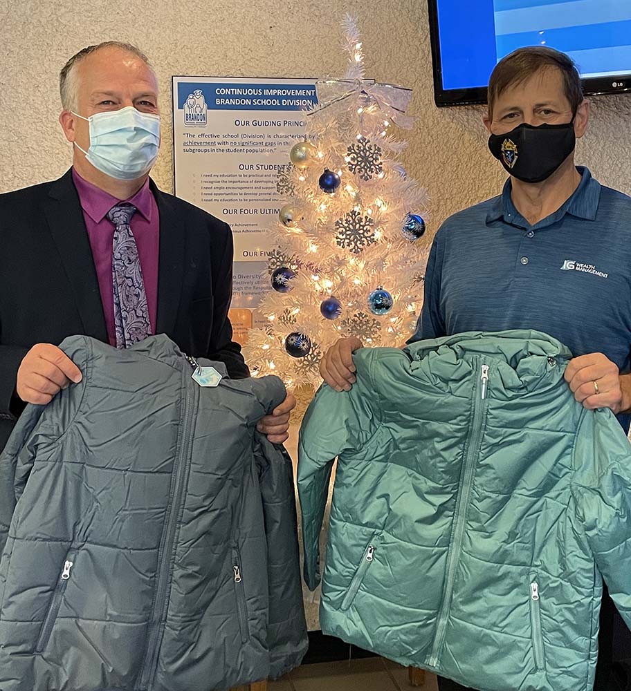 Brandon School Division receives Coats for Kids delivery – Brandon Sun