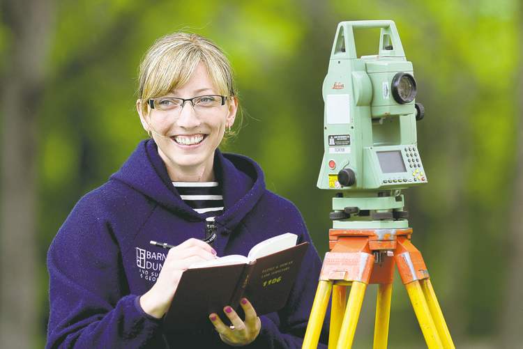 Manitoba gets first female land surveyor – Brandon Sun