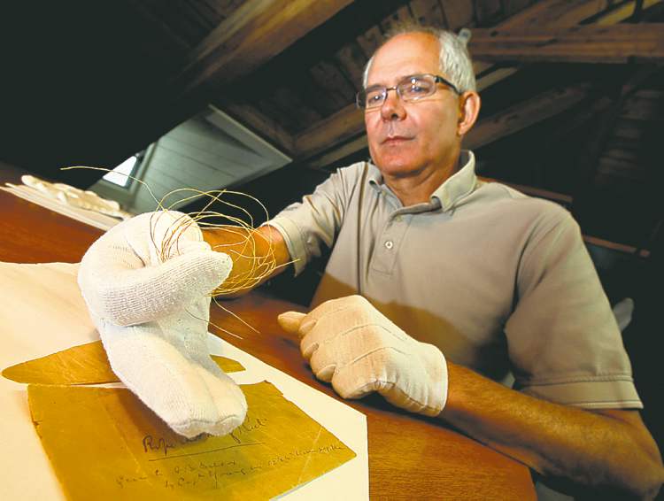 Roblin’s daughter donates Riel rope – Brandon Sun