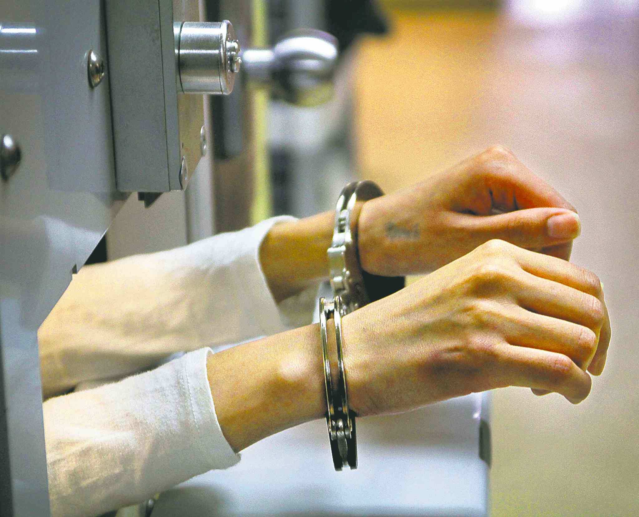 Slapping cuffs on corrections system – Brandon Sun