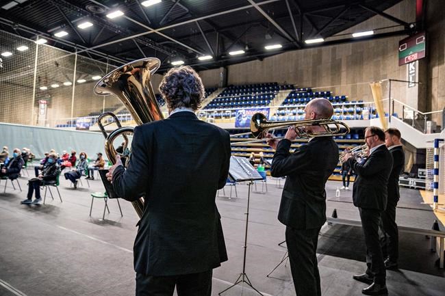 Danes vaccinate 100,000 people in a day to test system – Brandon Sun