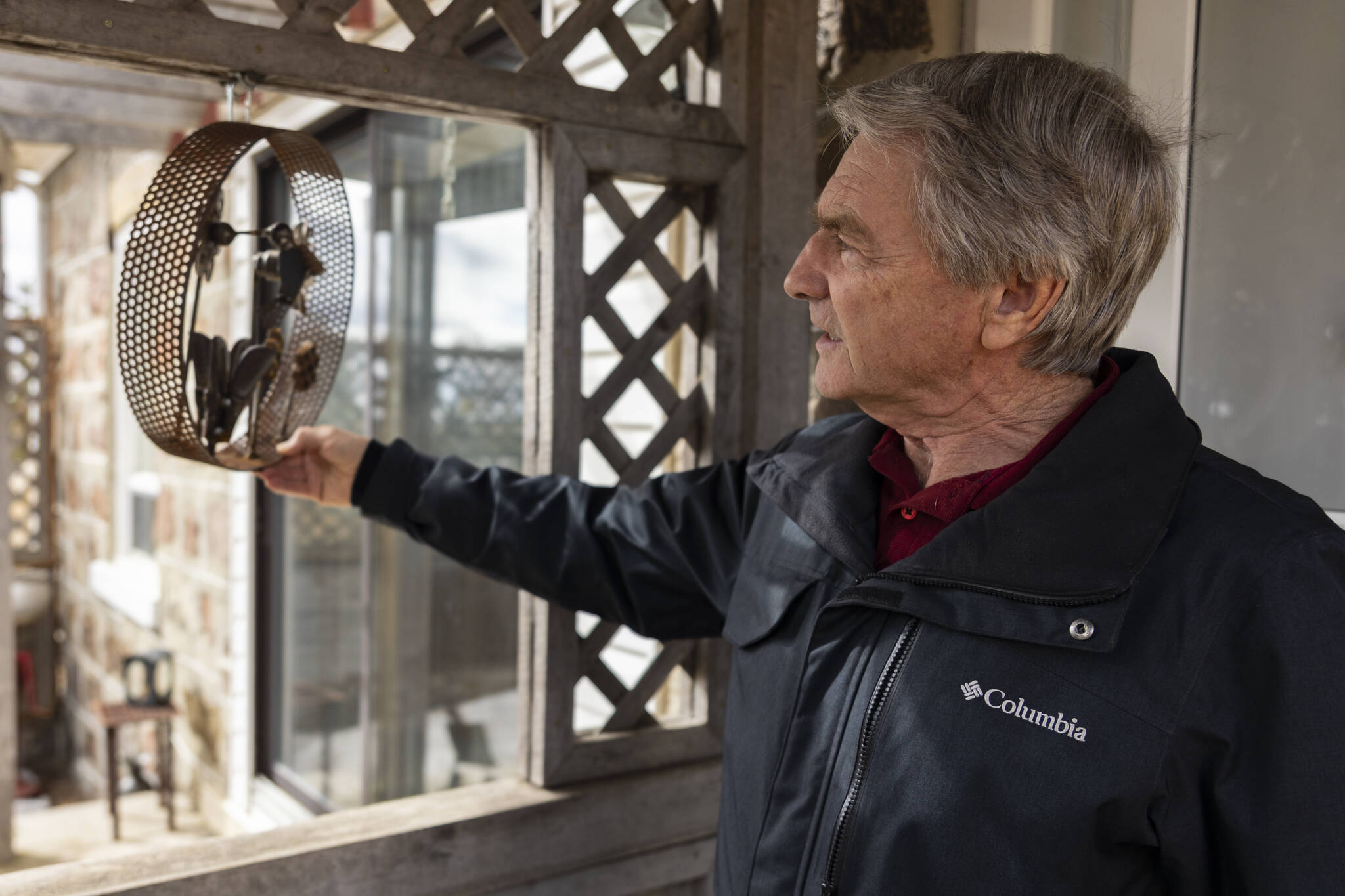 Boissevain artist transforms scrap metal into art – Brandon Sun