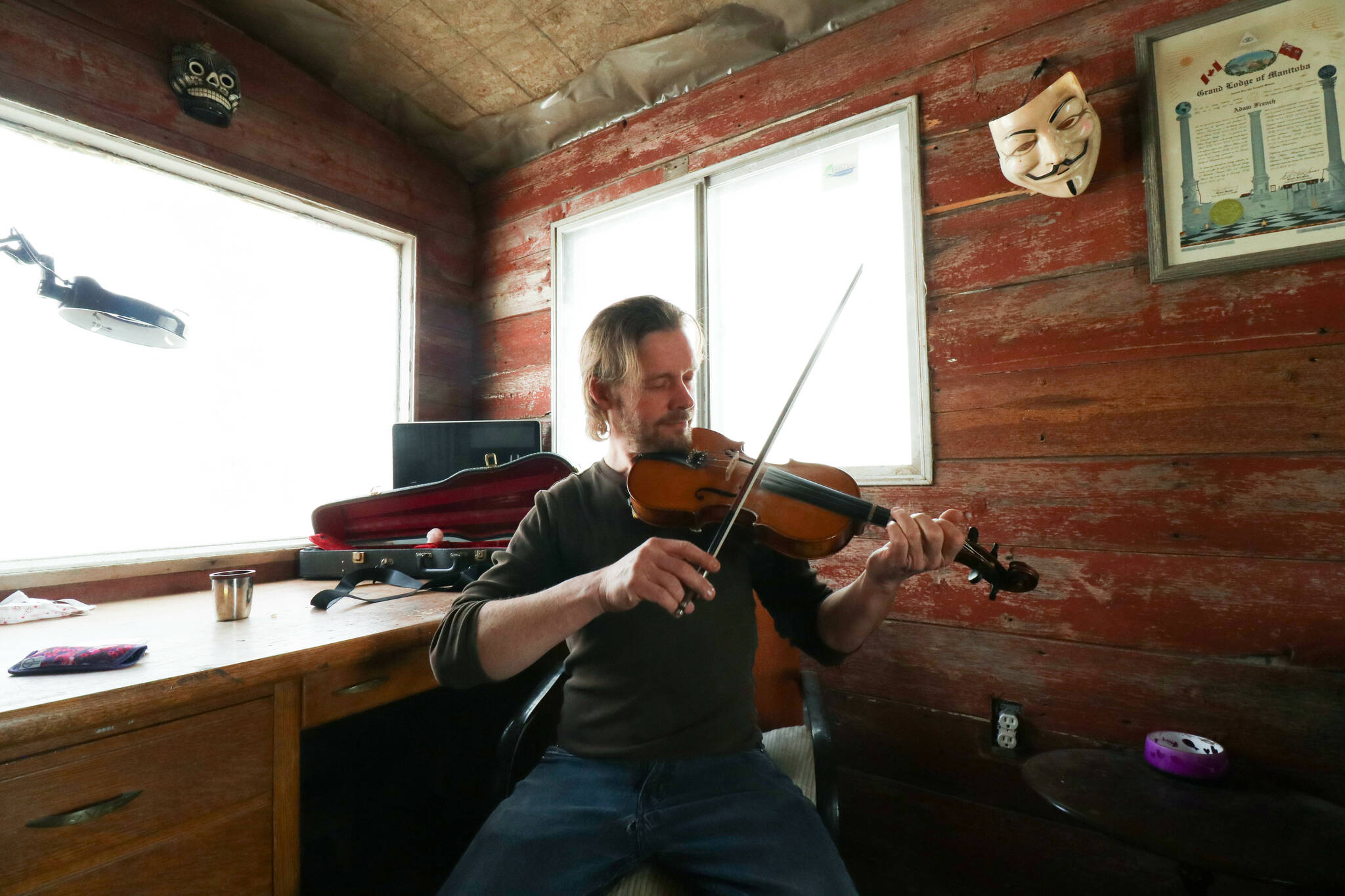 Against the grain: A Brandon artist’s reflection on life – Brandon Sun