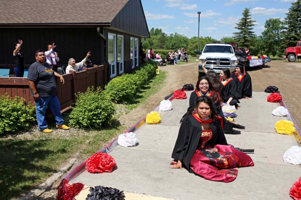 Sioux Valley brings graduation home – Brandon Sun