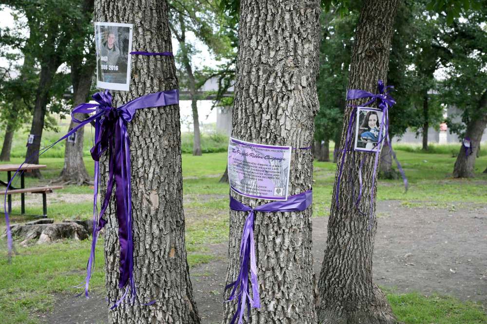 Purple ribbons put spotlight on overdoses – Brandon Sun