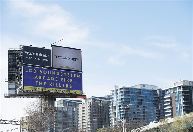 ‘Text and drive’ billboards on Toronto highway deliver grim message ...