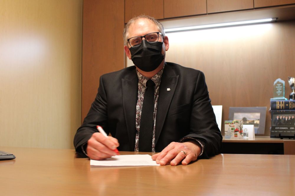 Anti-mask rallies spotlight failure in messaging – Brandon Sun