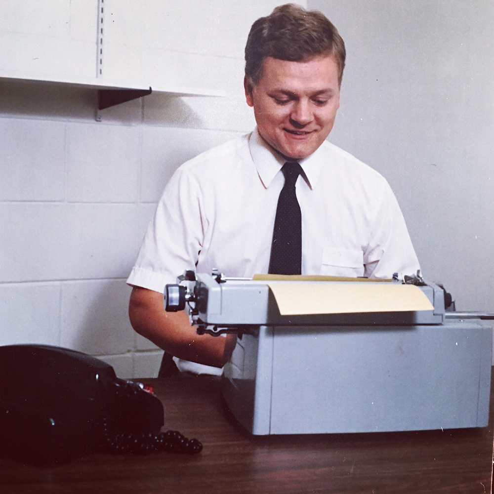 Lamb marks major milestone in broadcasting – Brandon Sun