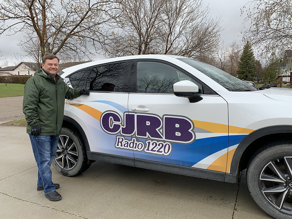 Lamb marks major milestone in broadcasting – Brandon Sun